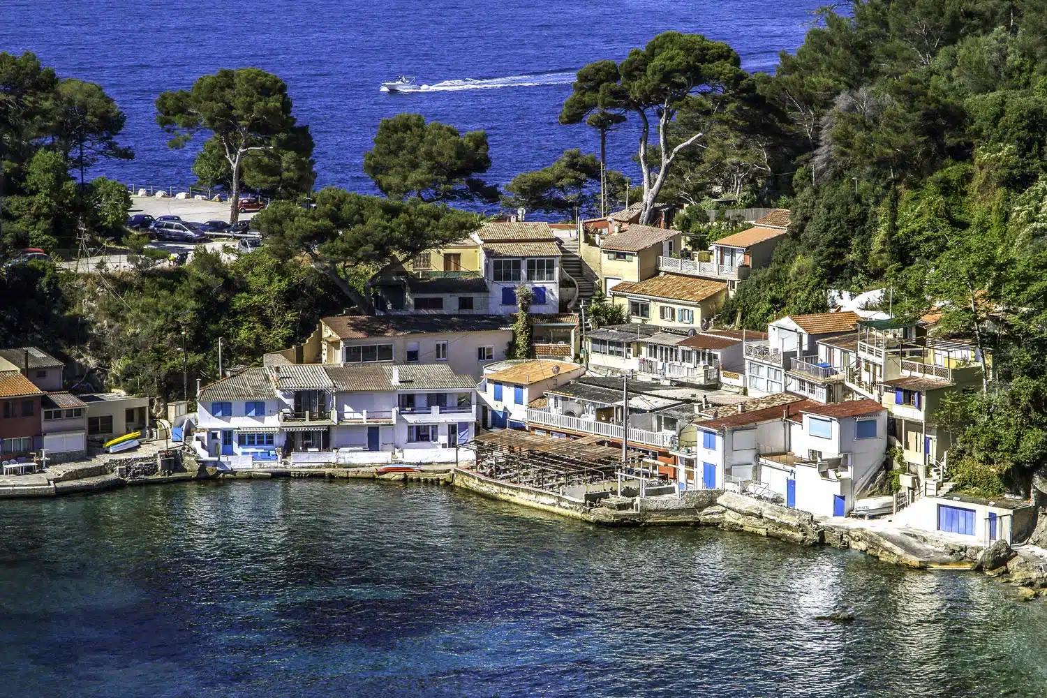 Anse-Méjean-Toulon©Office-de-Tourisme-Provence-Méditerranée-Julien ...